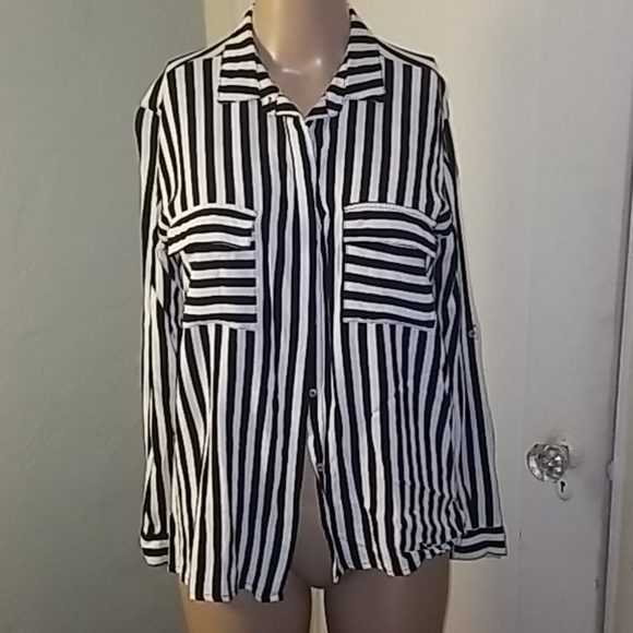 Zara | Tops | Zara Striped Long Sleeved Black And White Blouse | Poshmark